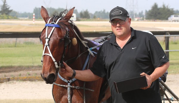 Pixie shows potent new weapon | Harness Racing New Zealand